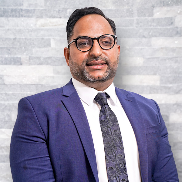 About Seni Popat | Founder & Lead Attorney